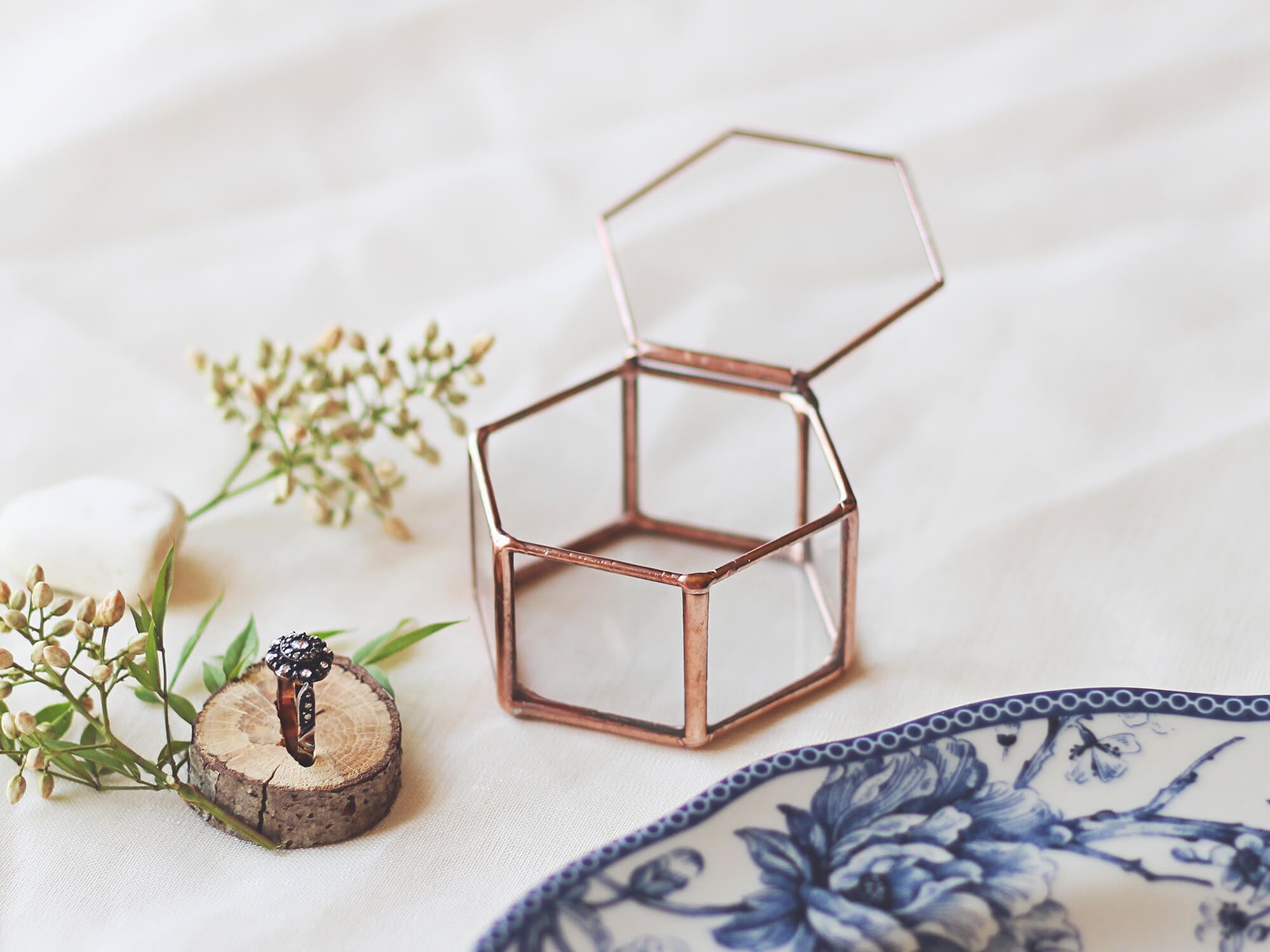 Geometric Ring Bearer Box | Proposal Ring Box by Waen